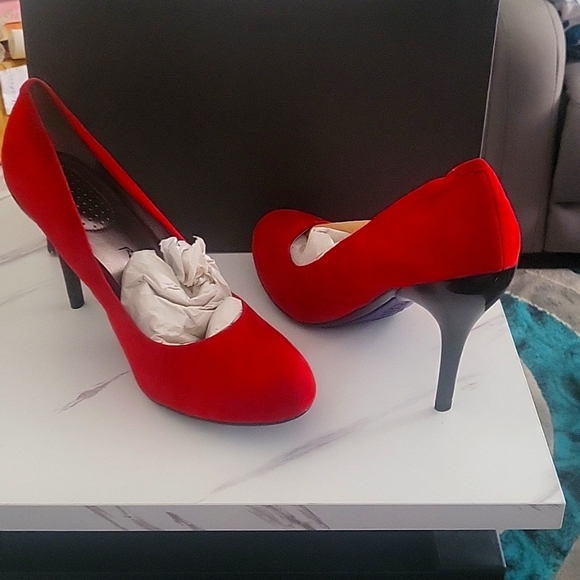 Kenneth Cole Reaction | Shoes | Red Kenneth Cole Heels | Poshmark